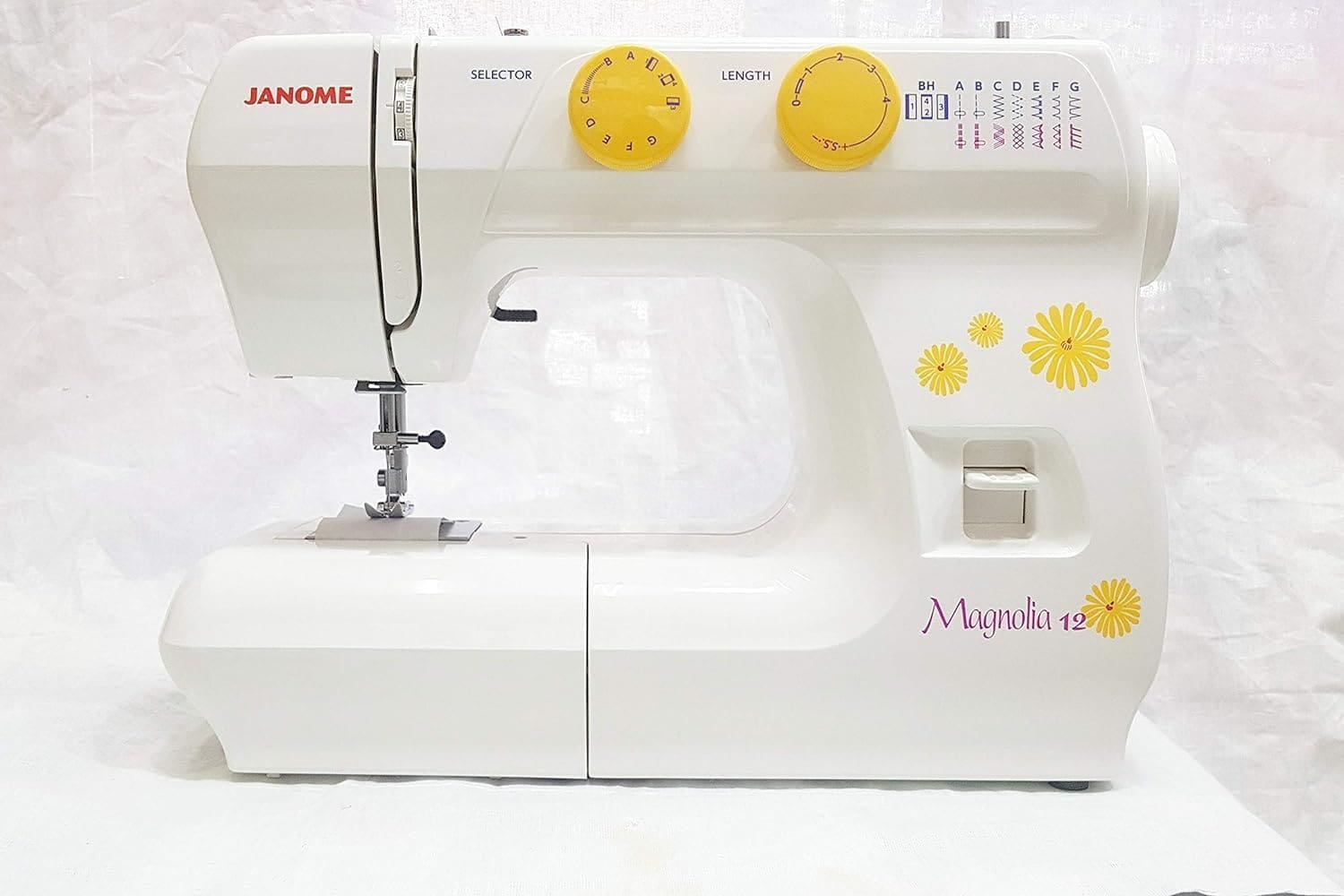 Janome Magnolia 12 Domestic Sewing Machine - 12 Stitch Patterns | Sewmall